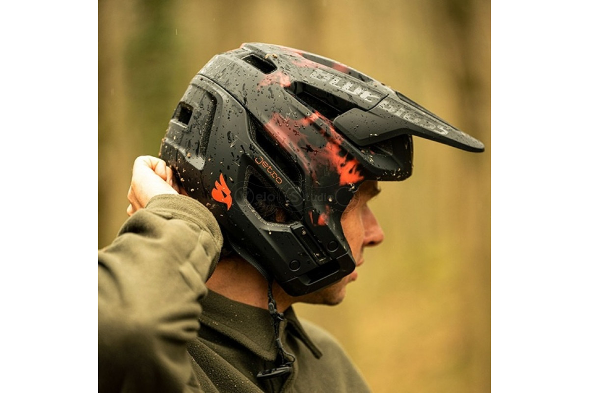 Вело шолом BLUEGRASS JETRO MIPS CE SMOKY CORAL | MATT S, купити